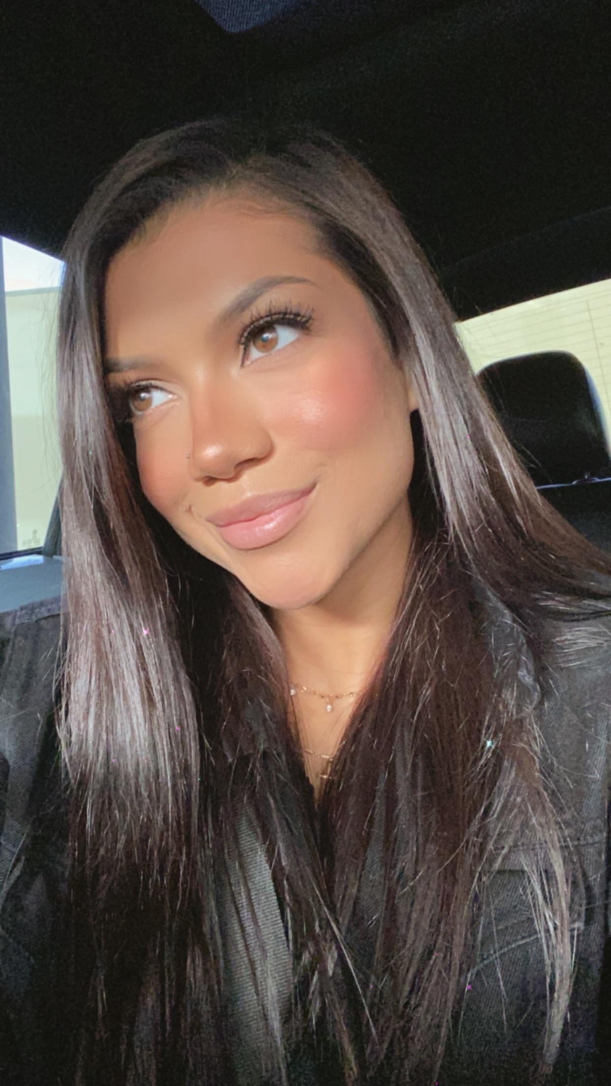 Brown Eyed Girl🥰 Scrolller