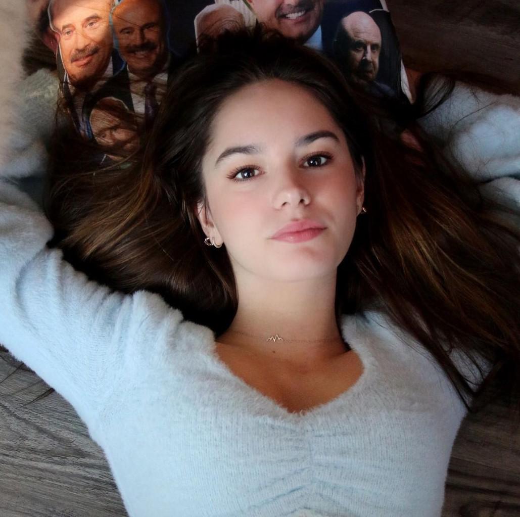 Brown-eyed girls forever | Scrolller