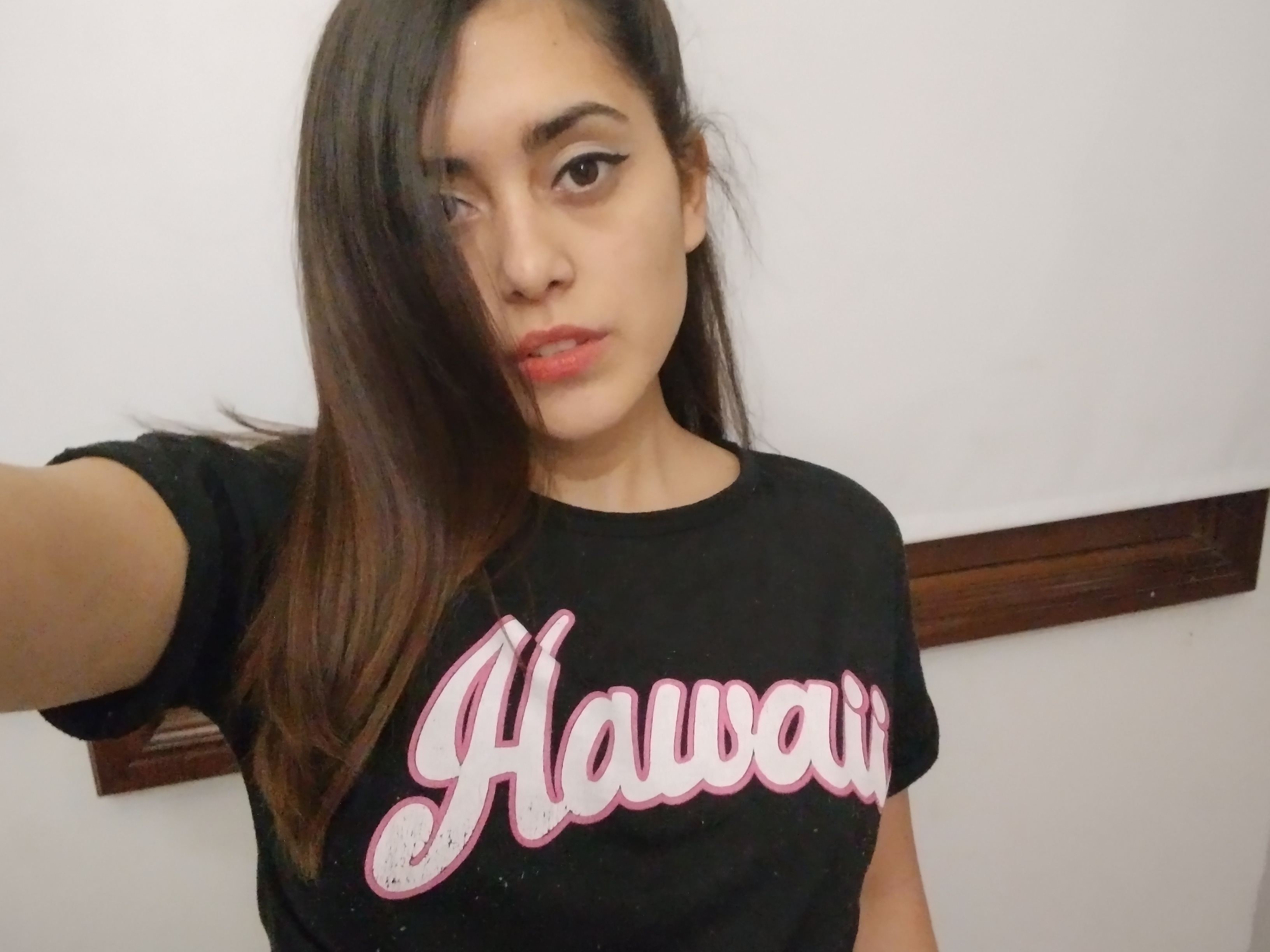 Hello 💗 | Scrolller