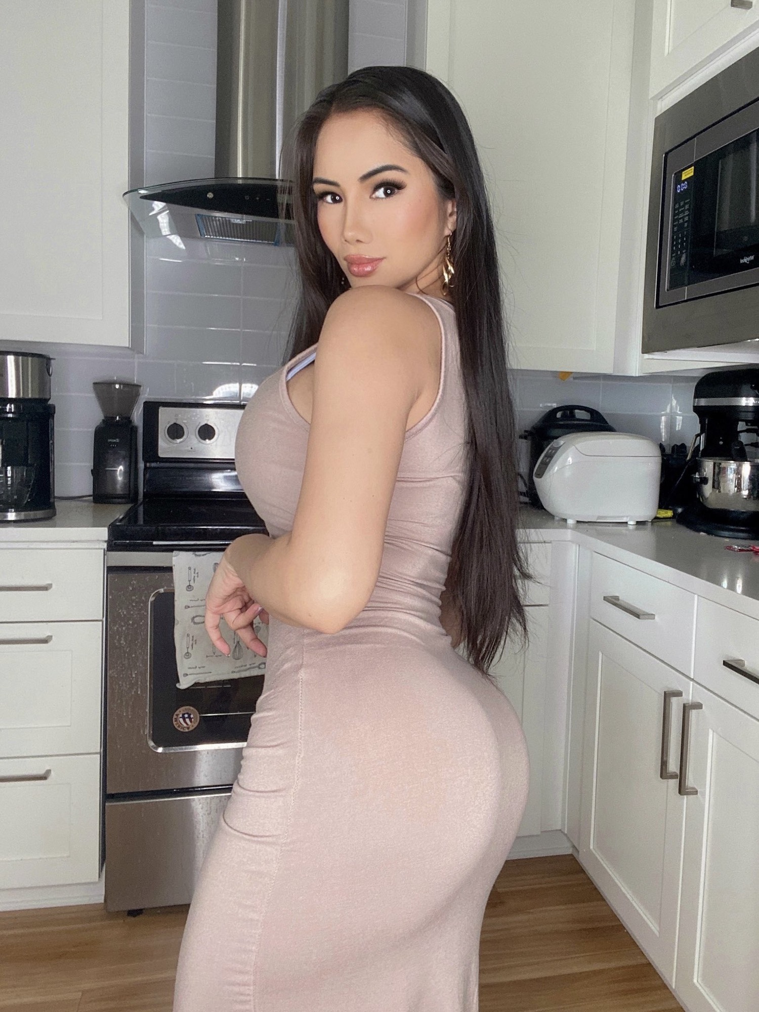 Built like a Pixar mom | Scrolller