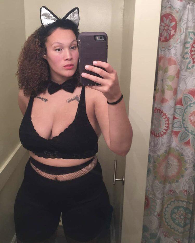 Busty and playful. | Scrolller