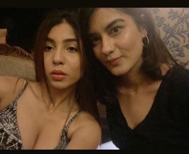 Busty paki Ayesha Sohail deep cleavage | Scrolller