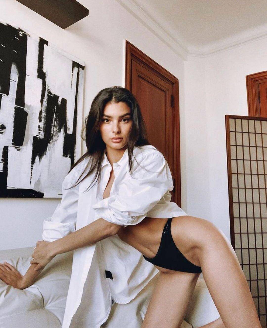 Cami Romero | Scrolller