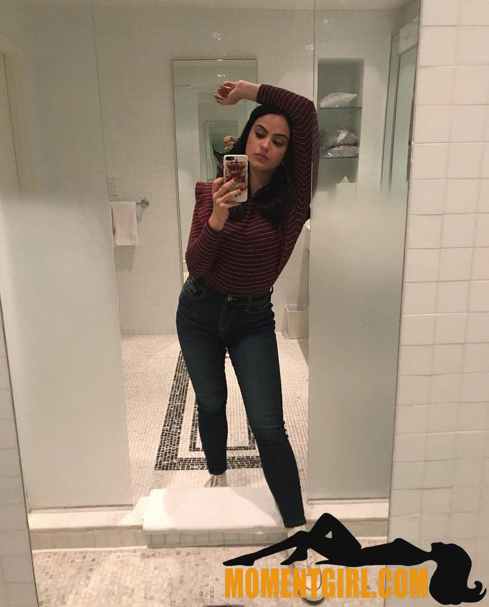 Camila Mendes in the bathroom | Scrolller
