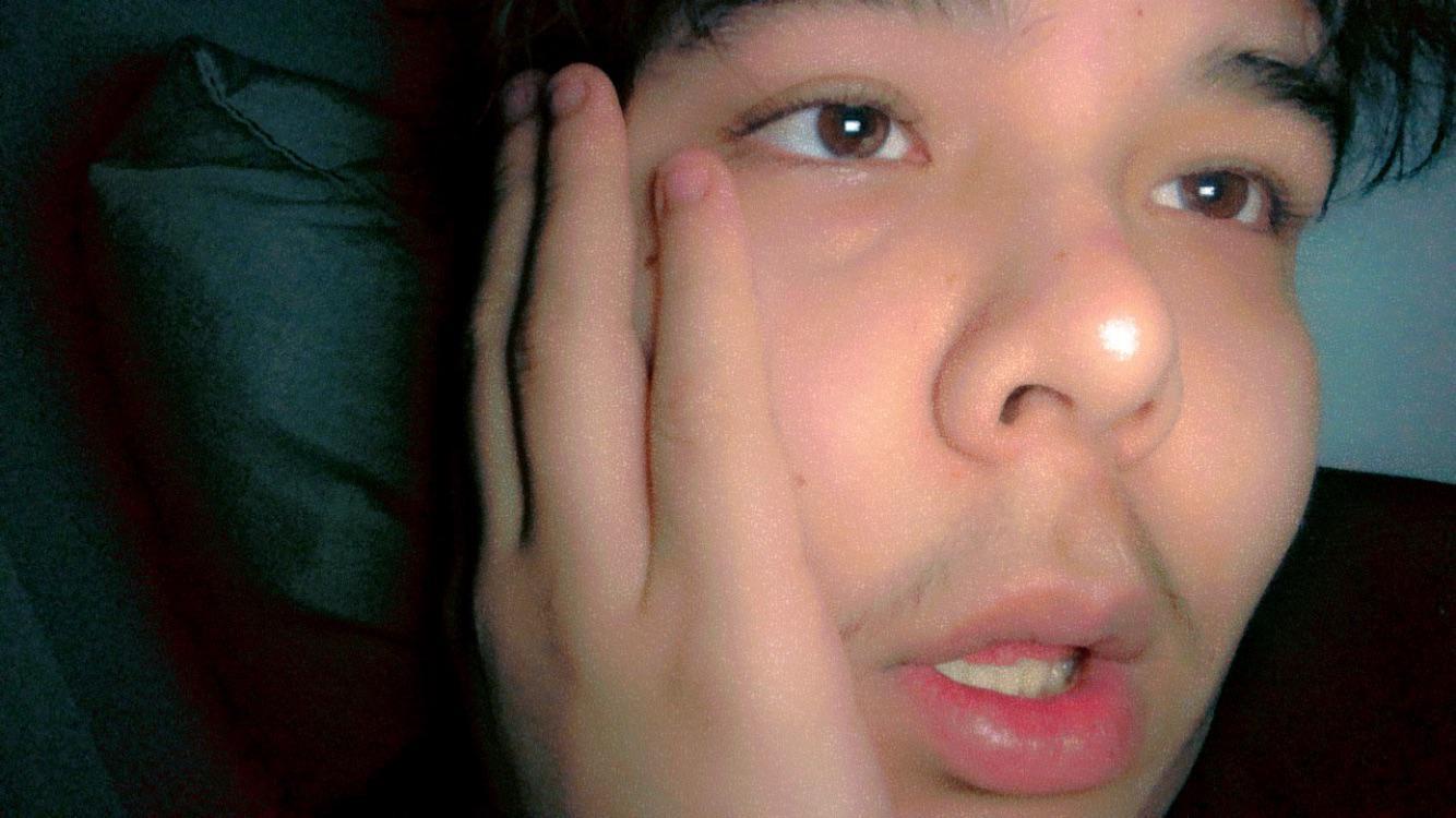 Can I get sum head pats and cuddles ¿🥺🥺 UwU | Scrolller