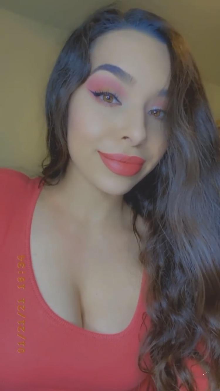 Can she paint your cock red? | Scrolller