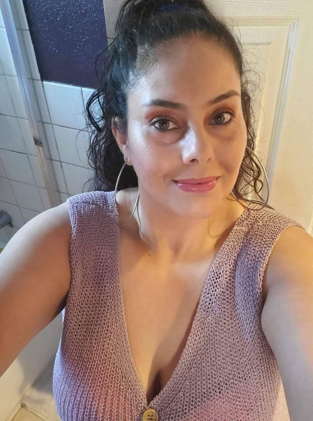 Can someone tribute my step mom Kik: andregomez8909 | Scrolller
