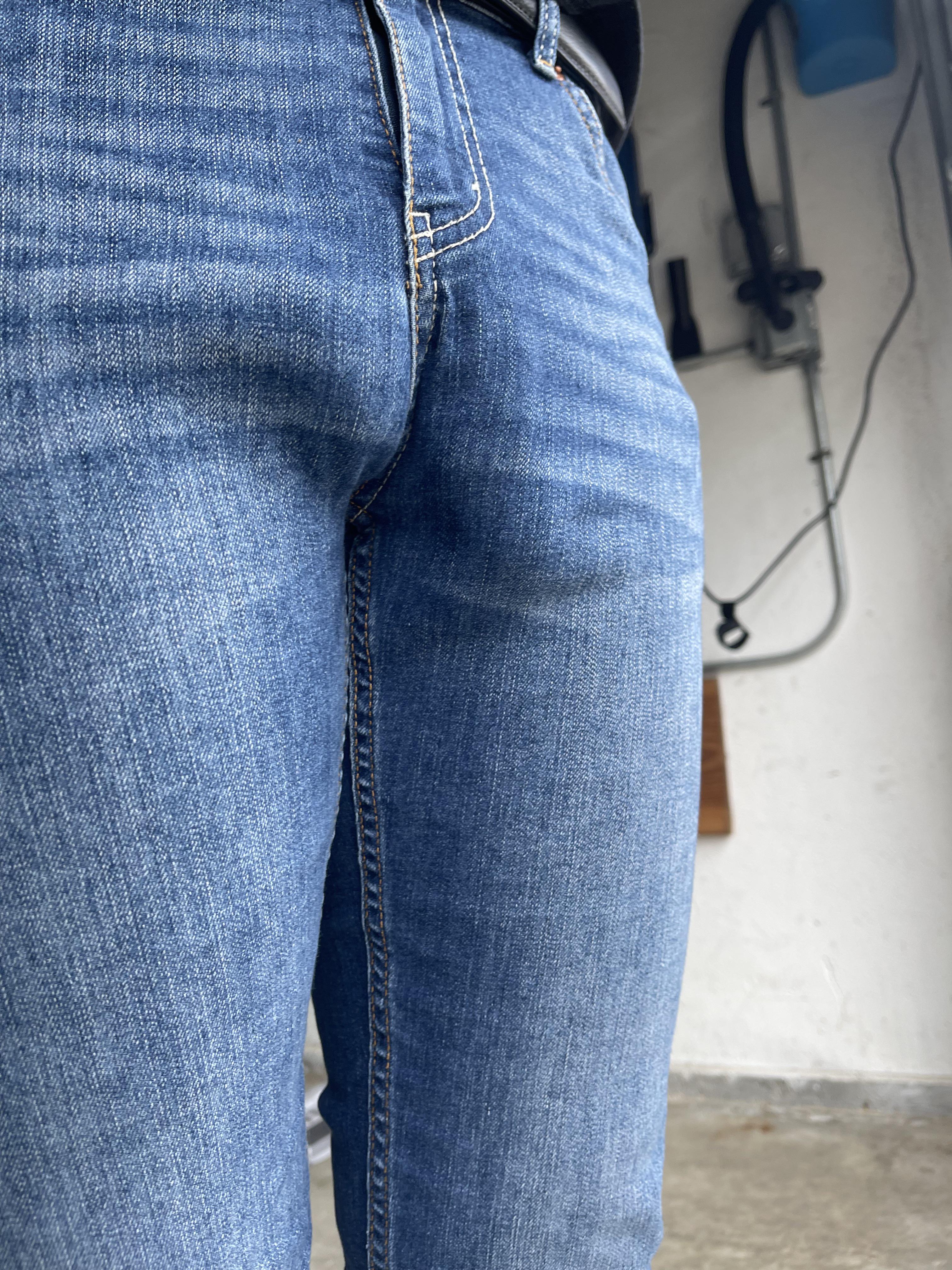 Always bulging. Can’t even hide it soft | Scrolller