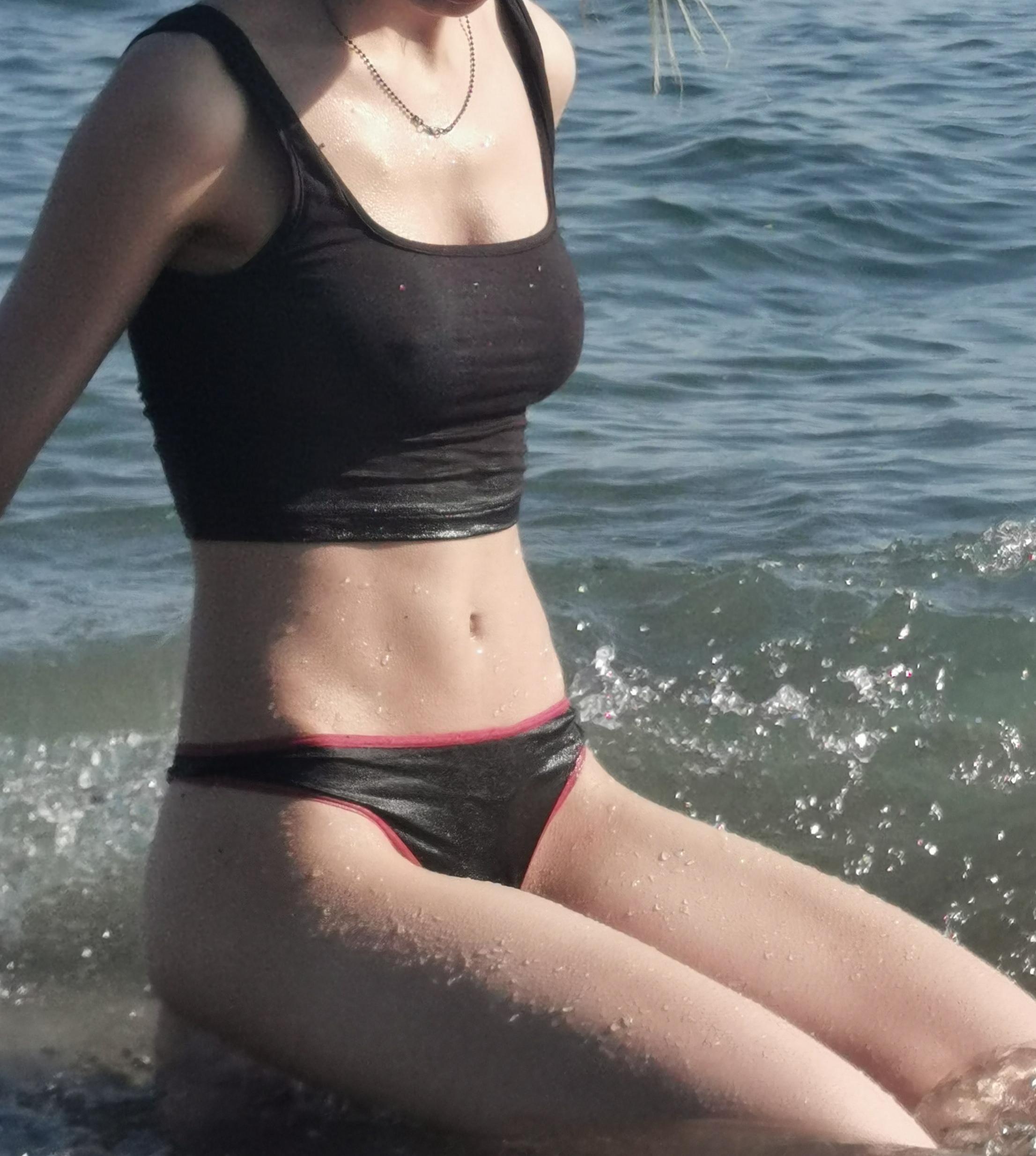 Can we please go to the beach? I promise I'll make it worth your time 😉😊 | Scrolller