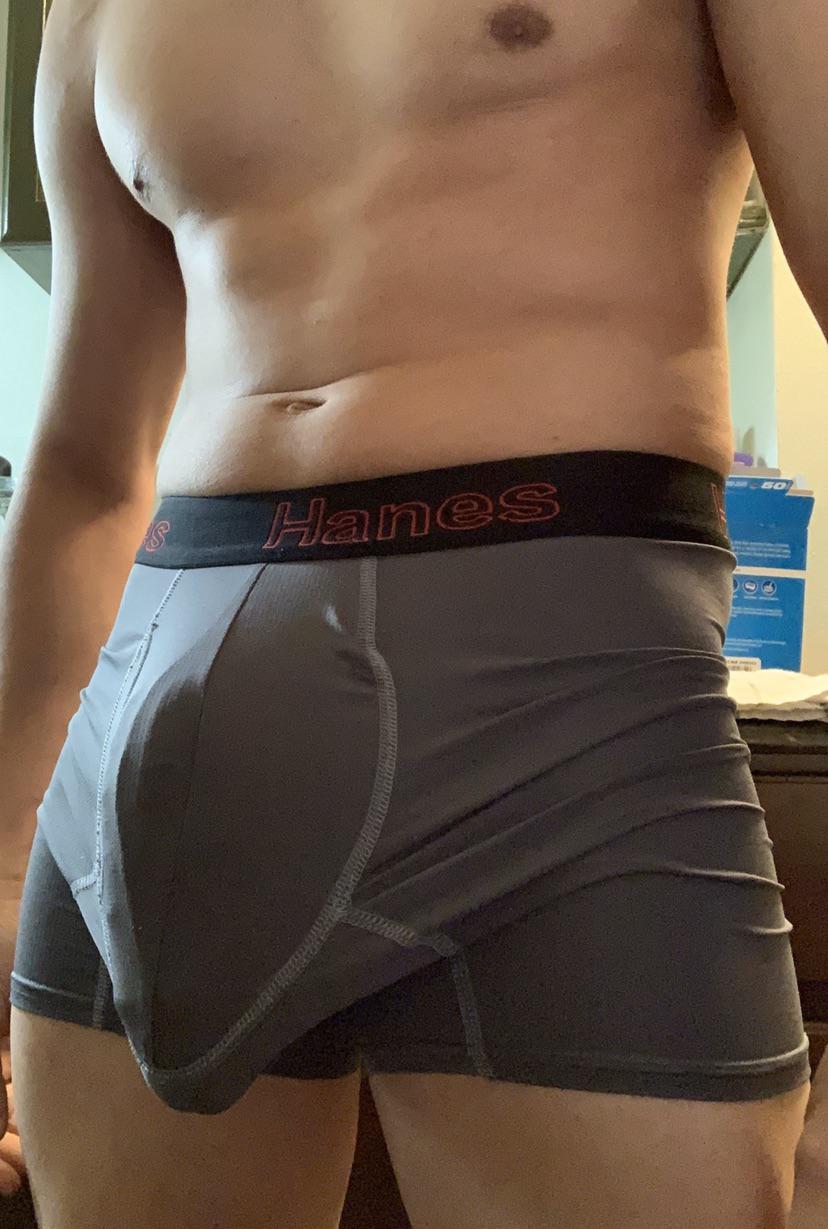 Can you see the outline? | Scrolller