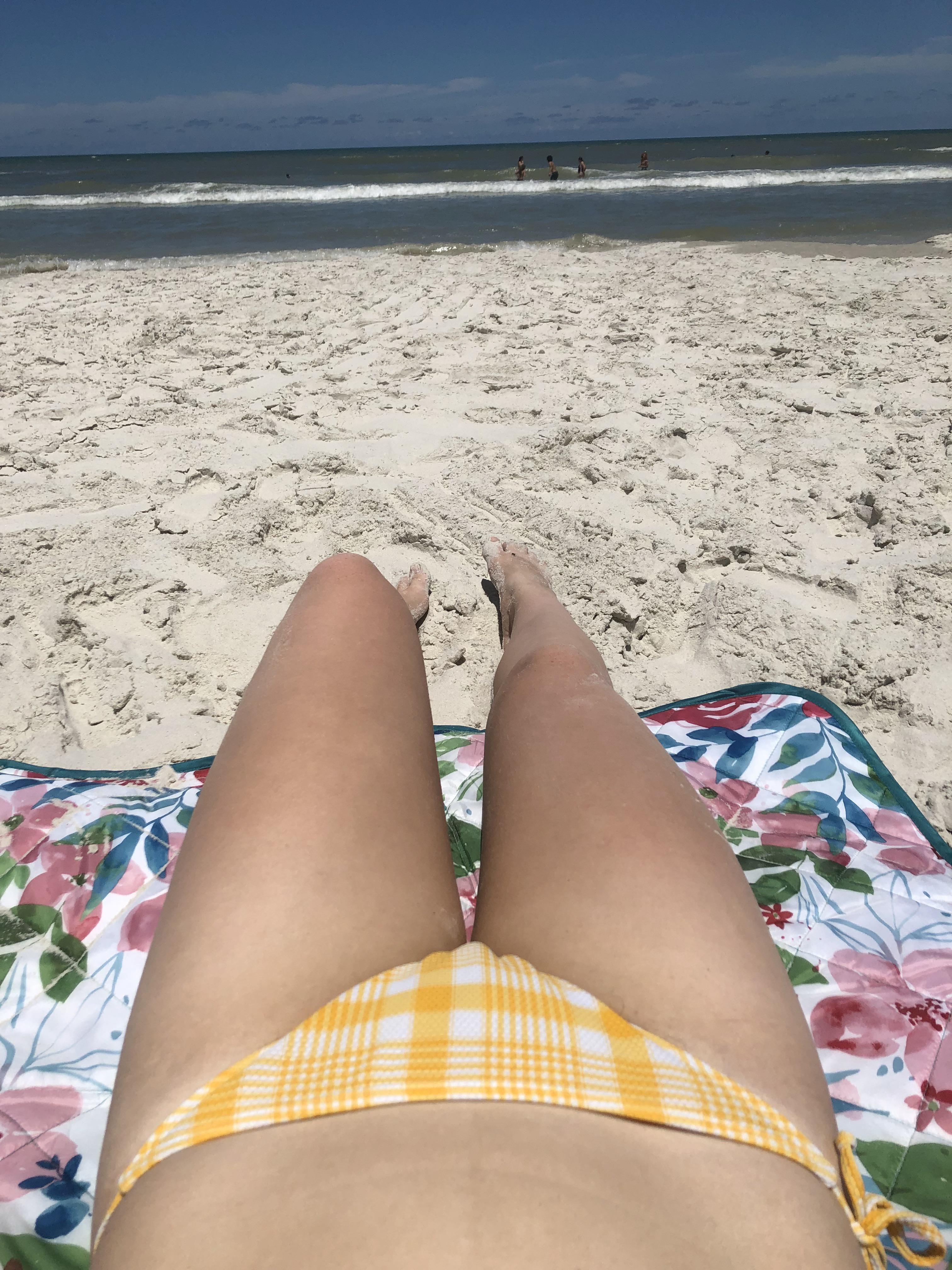 Can you spot the little bit poking out? | Scrolller