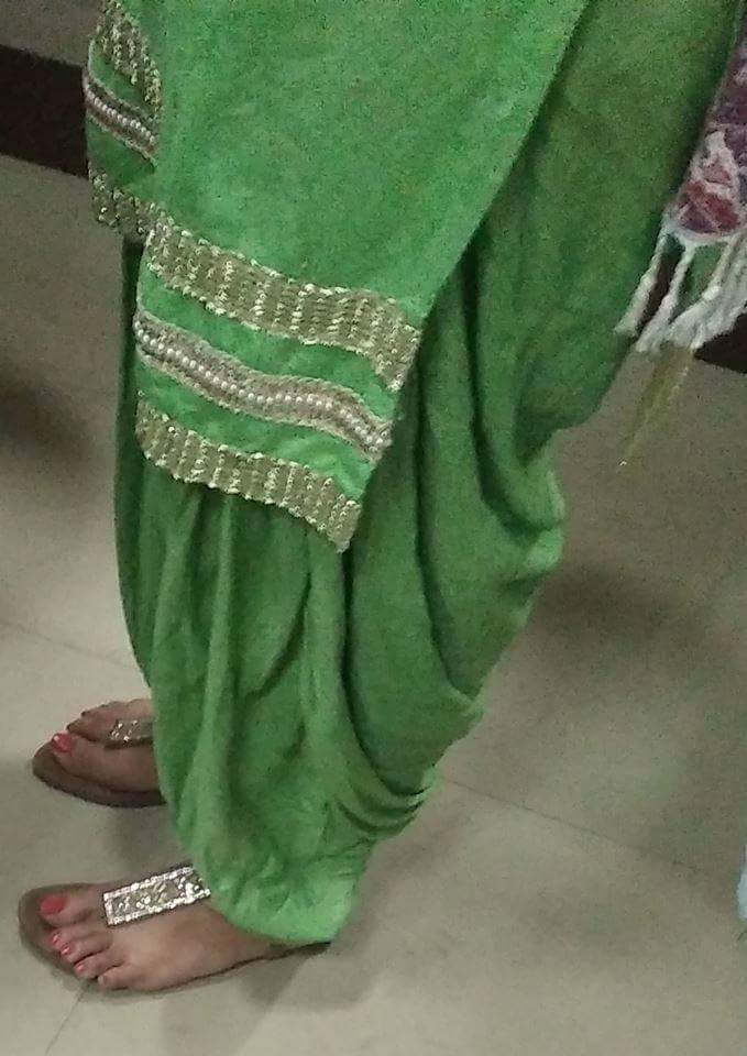 Candid Indian Feet | Scrolller