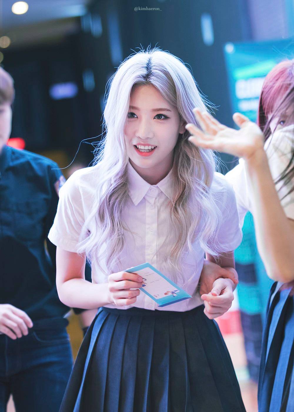 Candid Kim | Scrolller