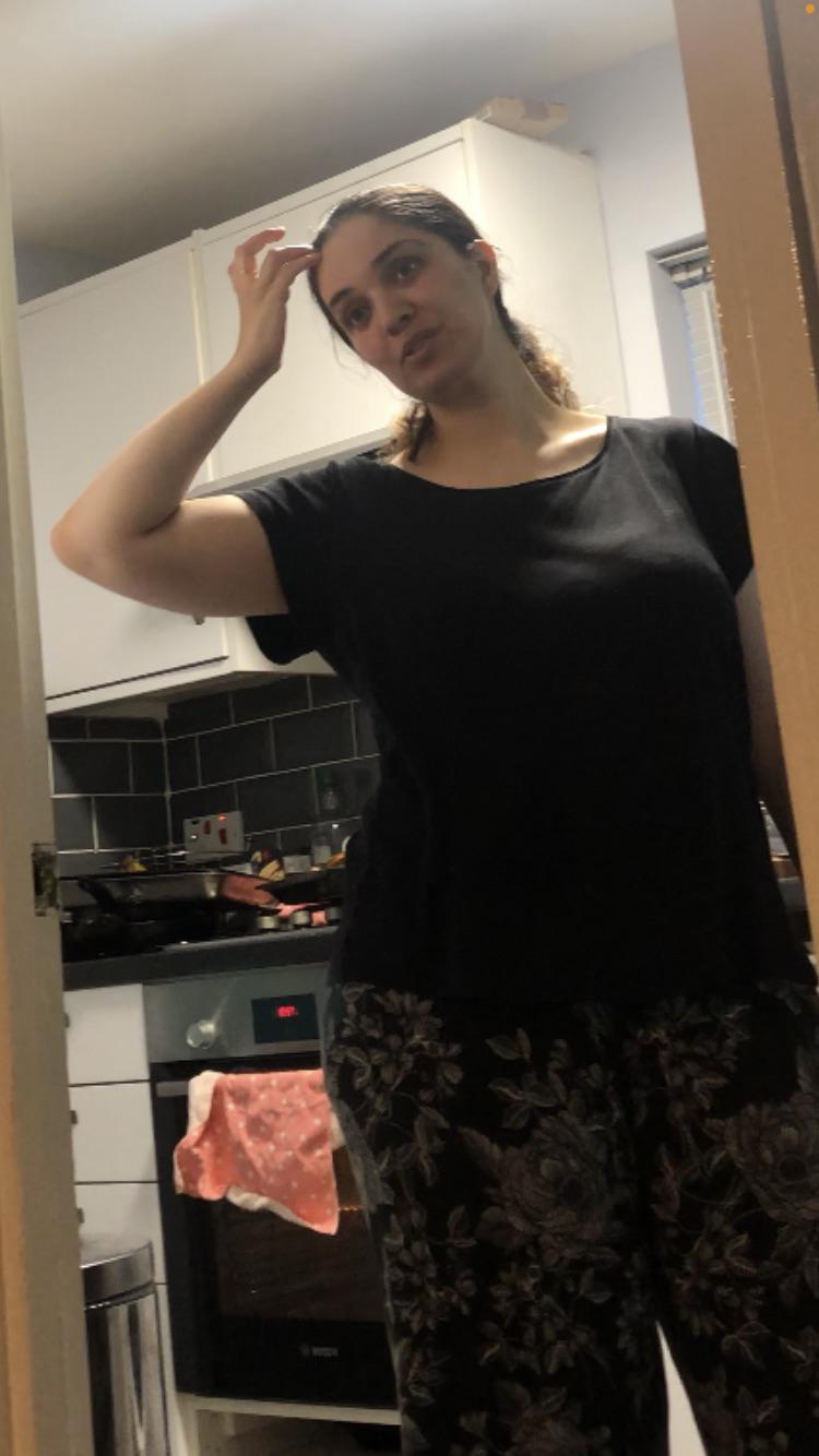 Candid shot of my plump aunt | Scrolller