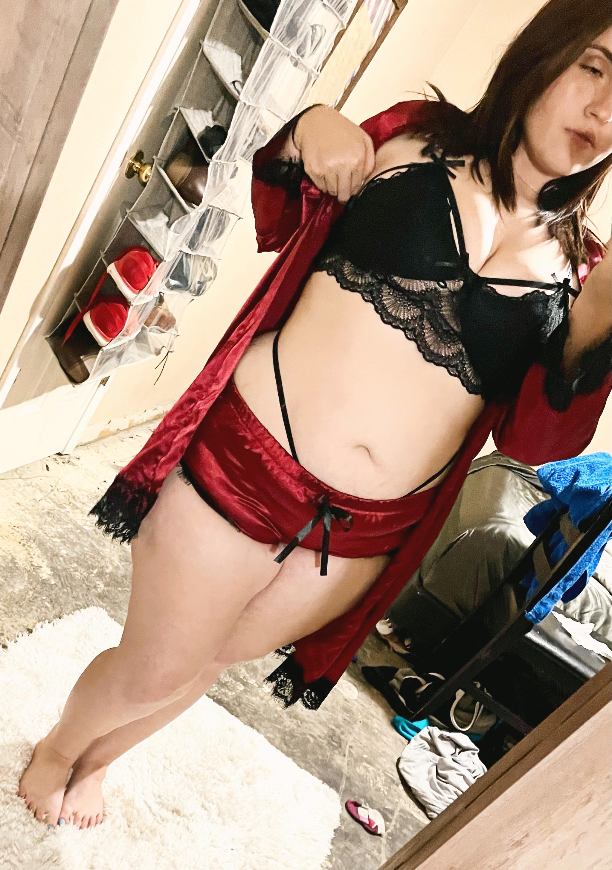 Candy apples 🍎 come have a taste 👅 | Scrolller