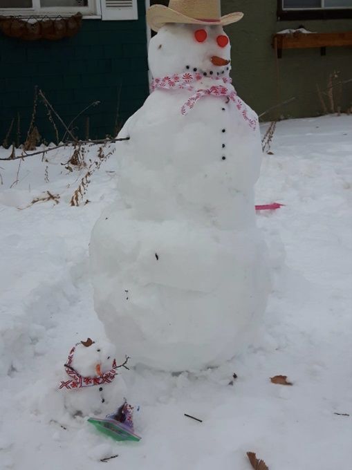 Caption this snowman and... um... snowbaby | Scrolller