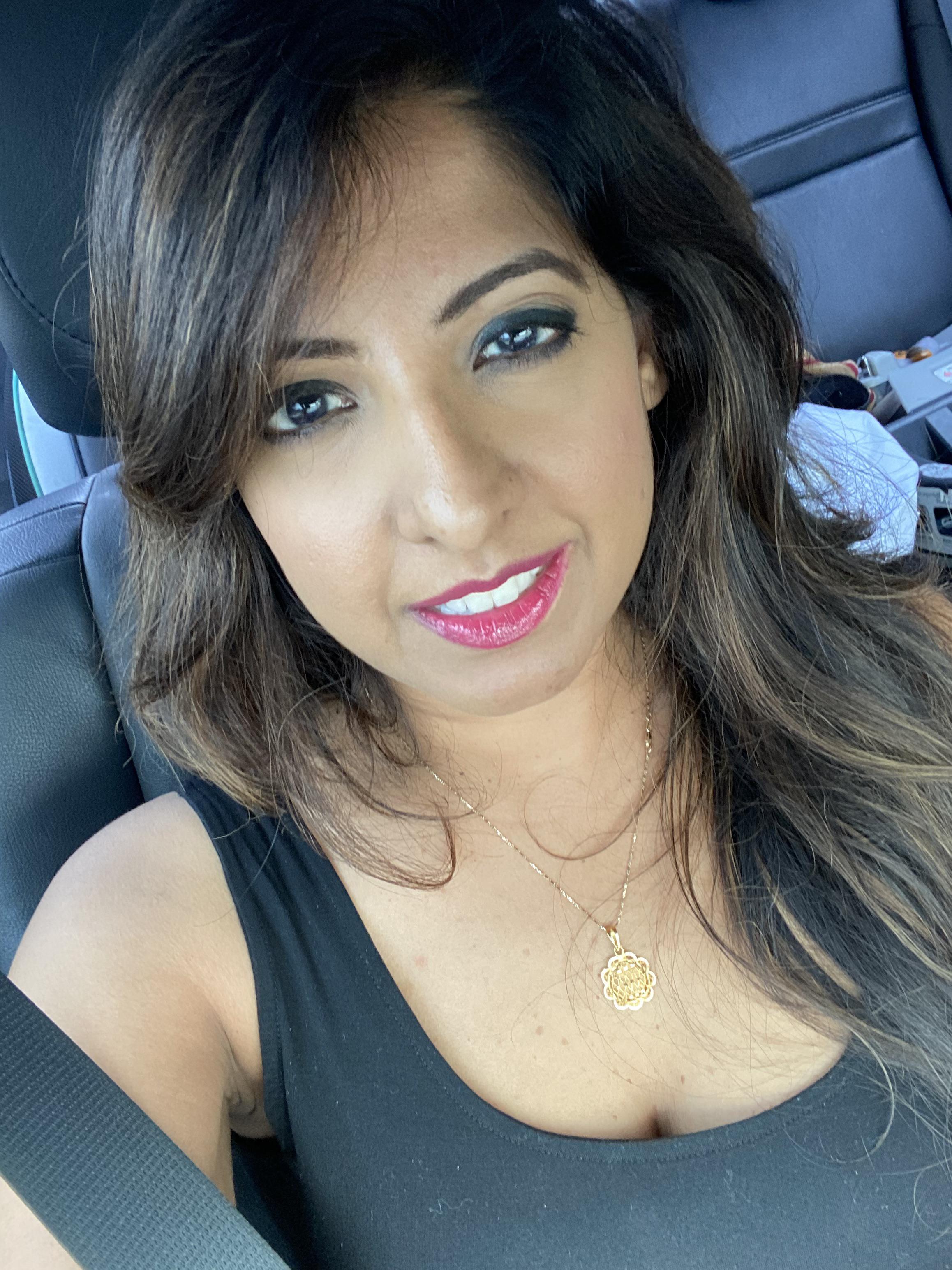 Car selfies are a whole vibe. | Scrolller