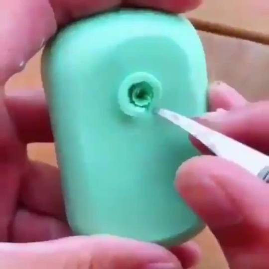 Carving a gorgeous flower from soap | Scrolller