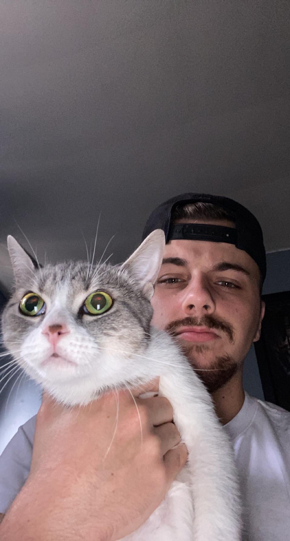 Cat dad 😉 ️ | Scrolller