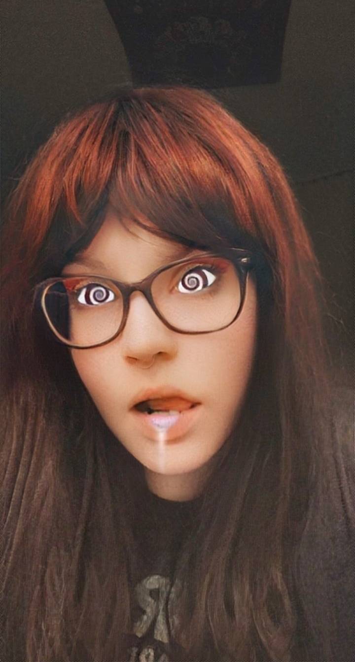 Catching her off guard | Scrolller