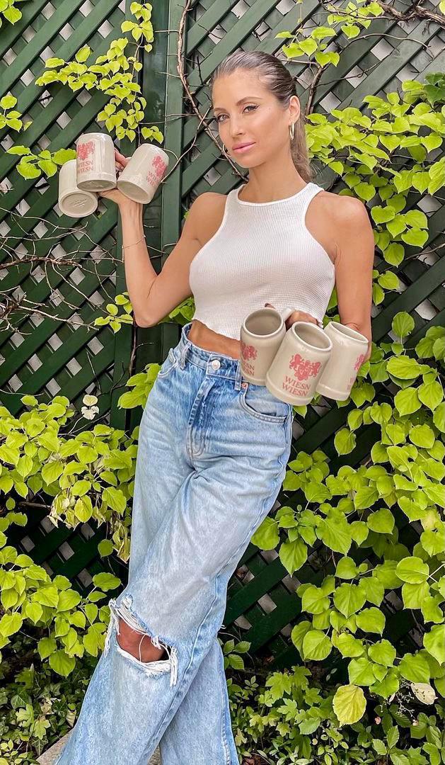 Cathy Hummels Braless | Scrolller