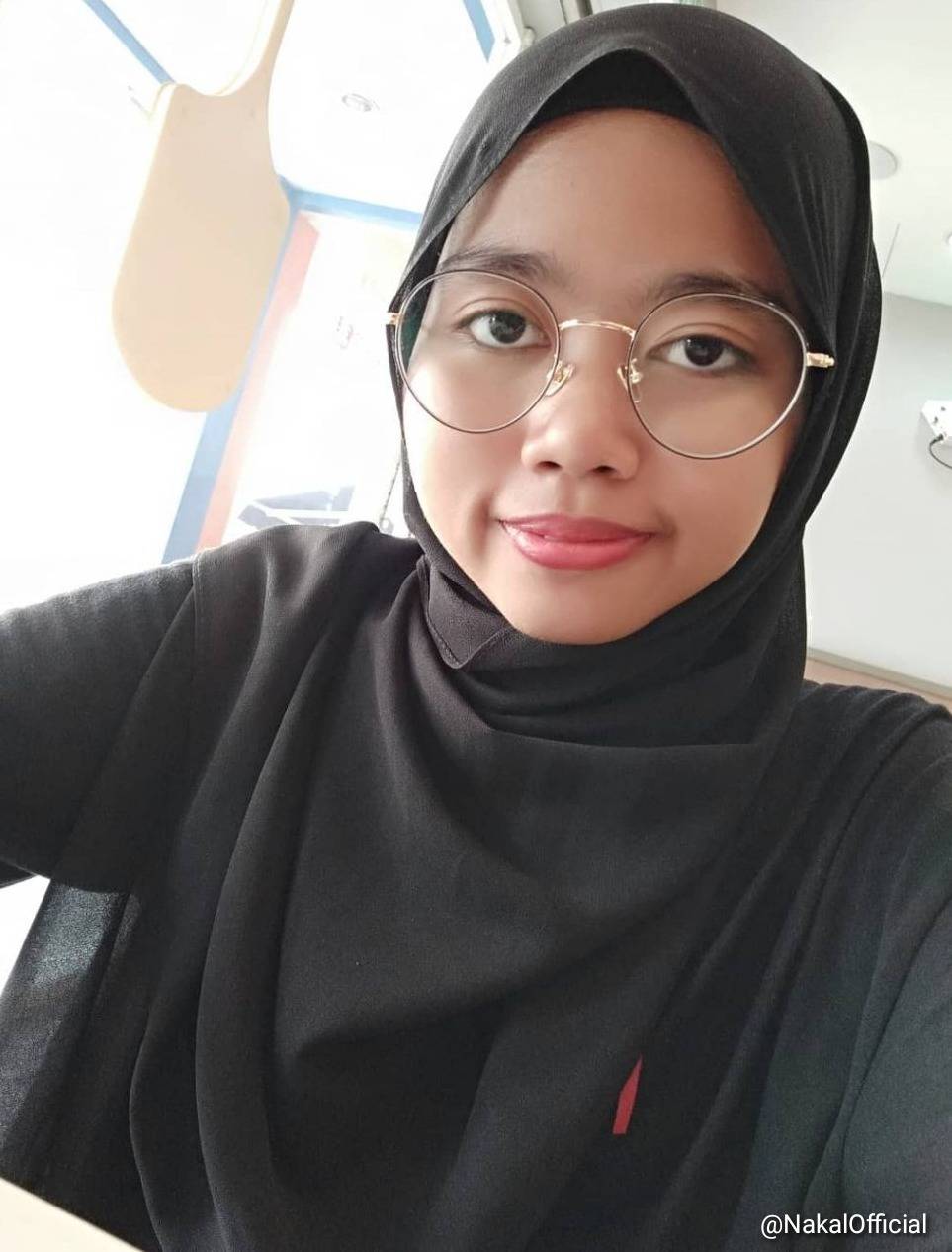 Cek Comments | Scrolller