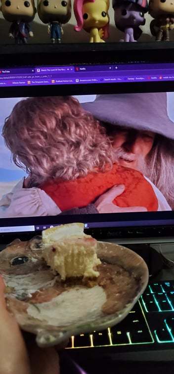 Celebrating My 31st Birthday With Birthday Cheesecake And Lotr Movies 😊