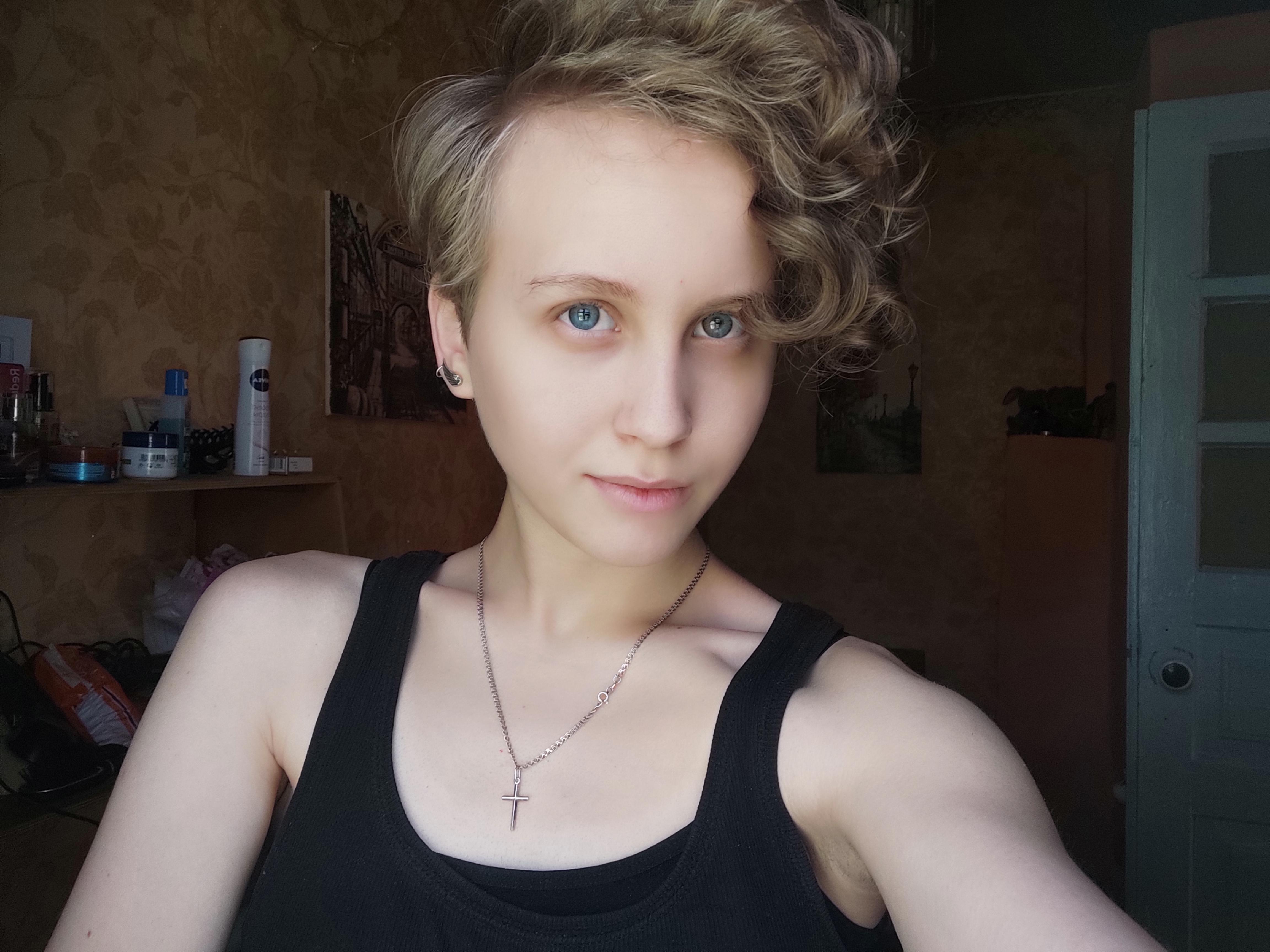 C'est moi with no filters. | Scrolller