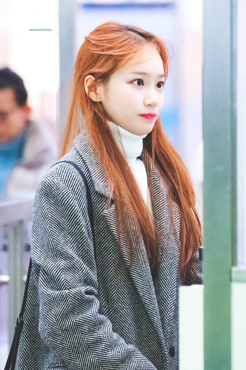 Chaewon | Scrolller