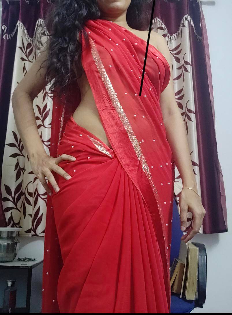 Challenged by husband to wear a saree without bra and send this pic to his brother | Scrolller