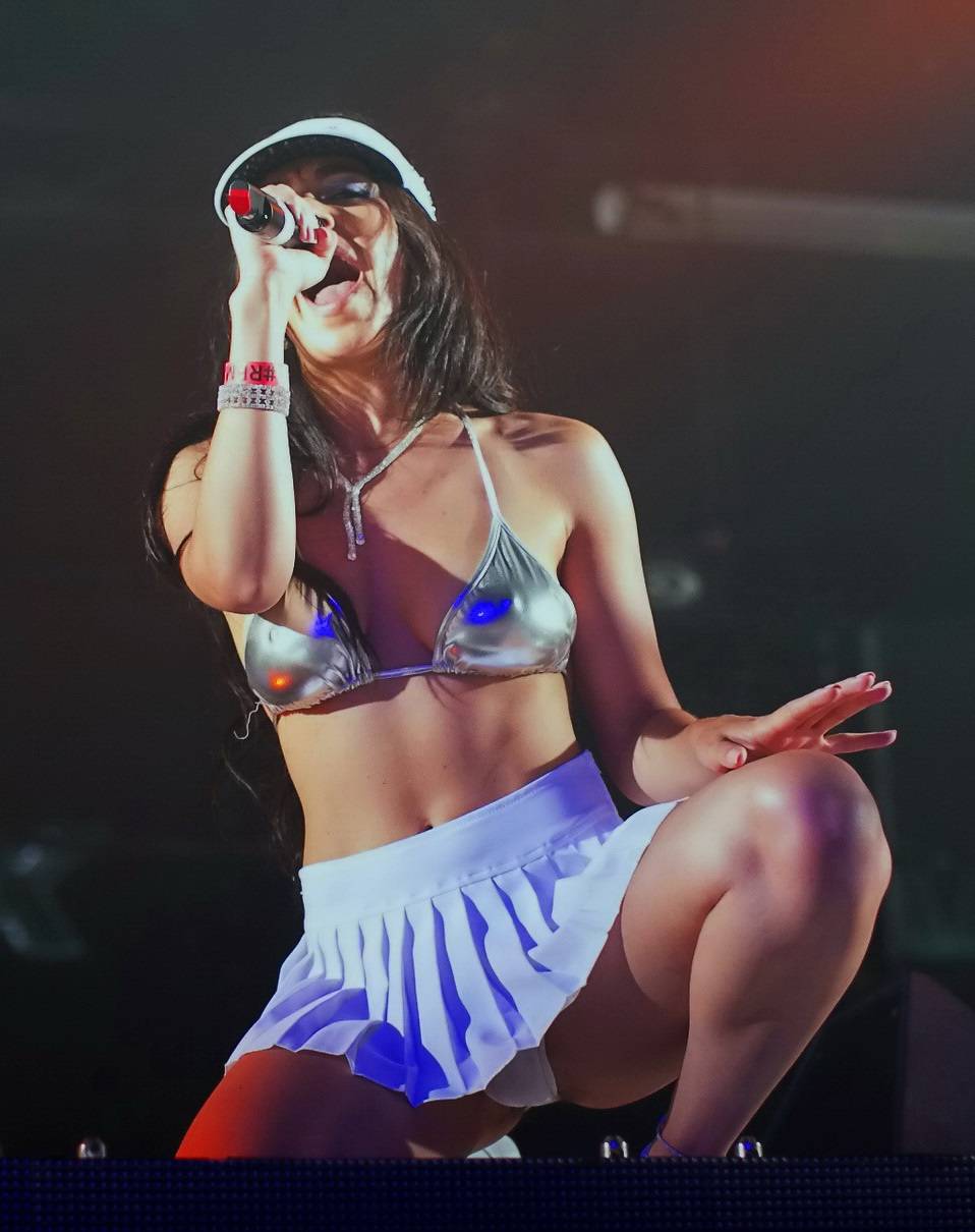 Charli XCX | Scrolller