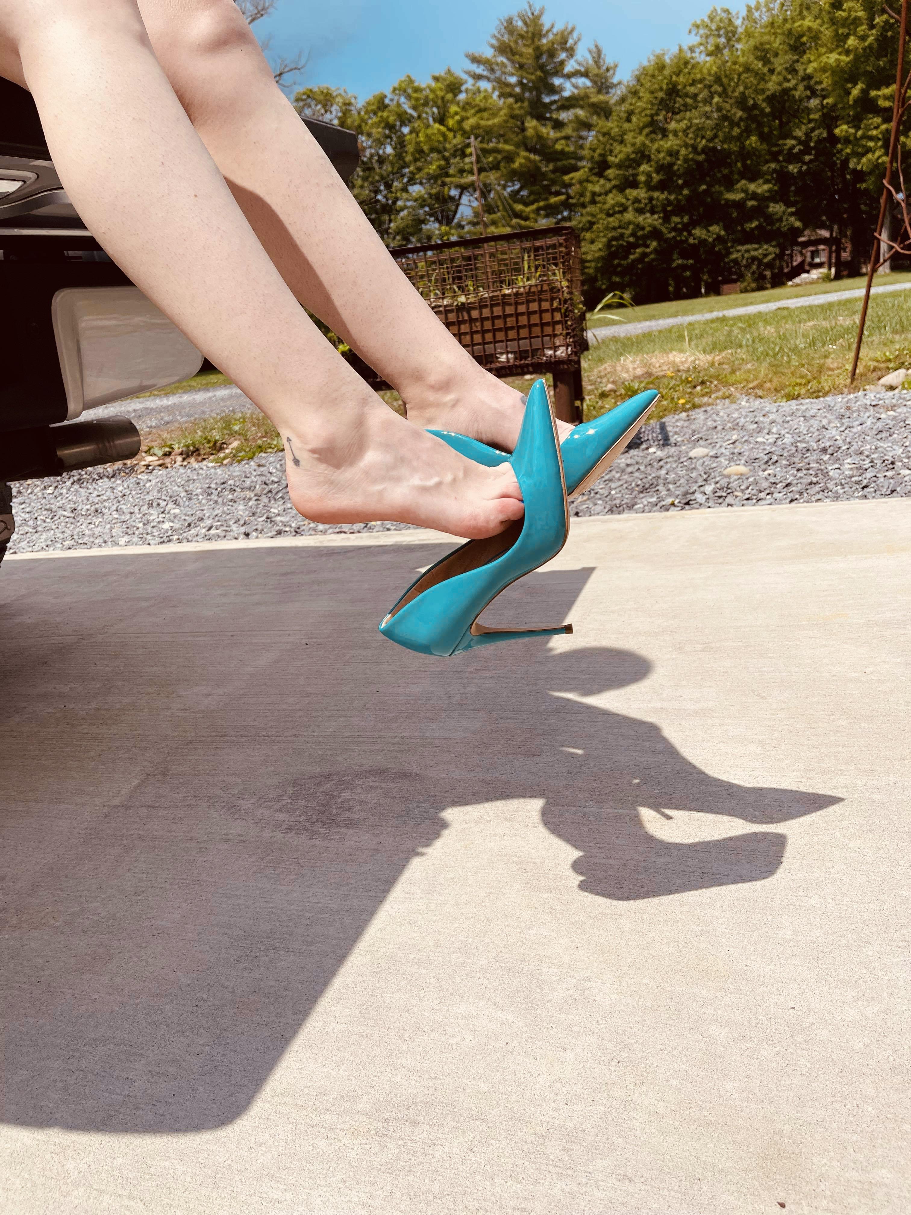 Check out my new heels 😏 | Scrolller