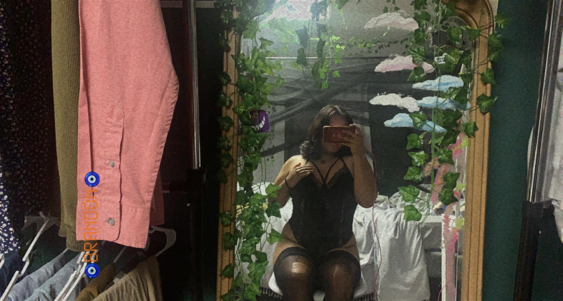 Check out my onlyfans 😉😘 | Scrolller