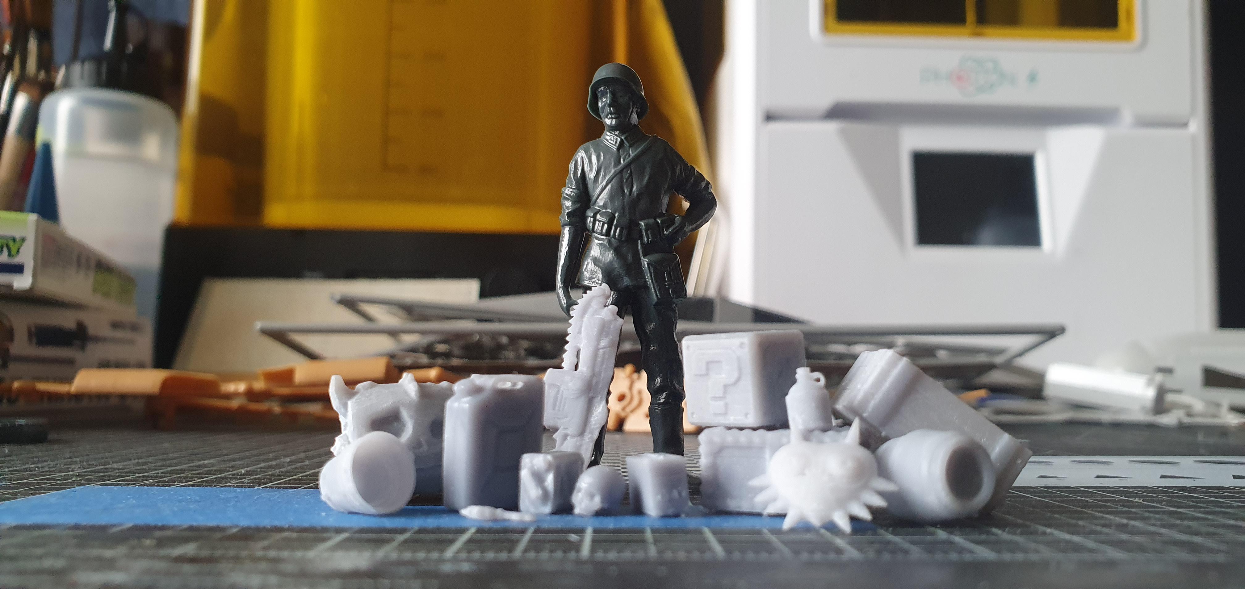 Checking Scale With Hans. | Scrolller