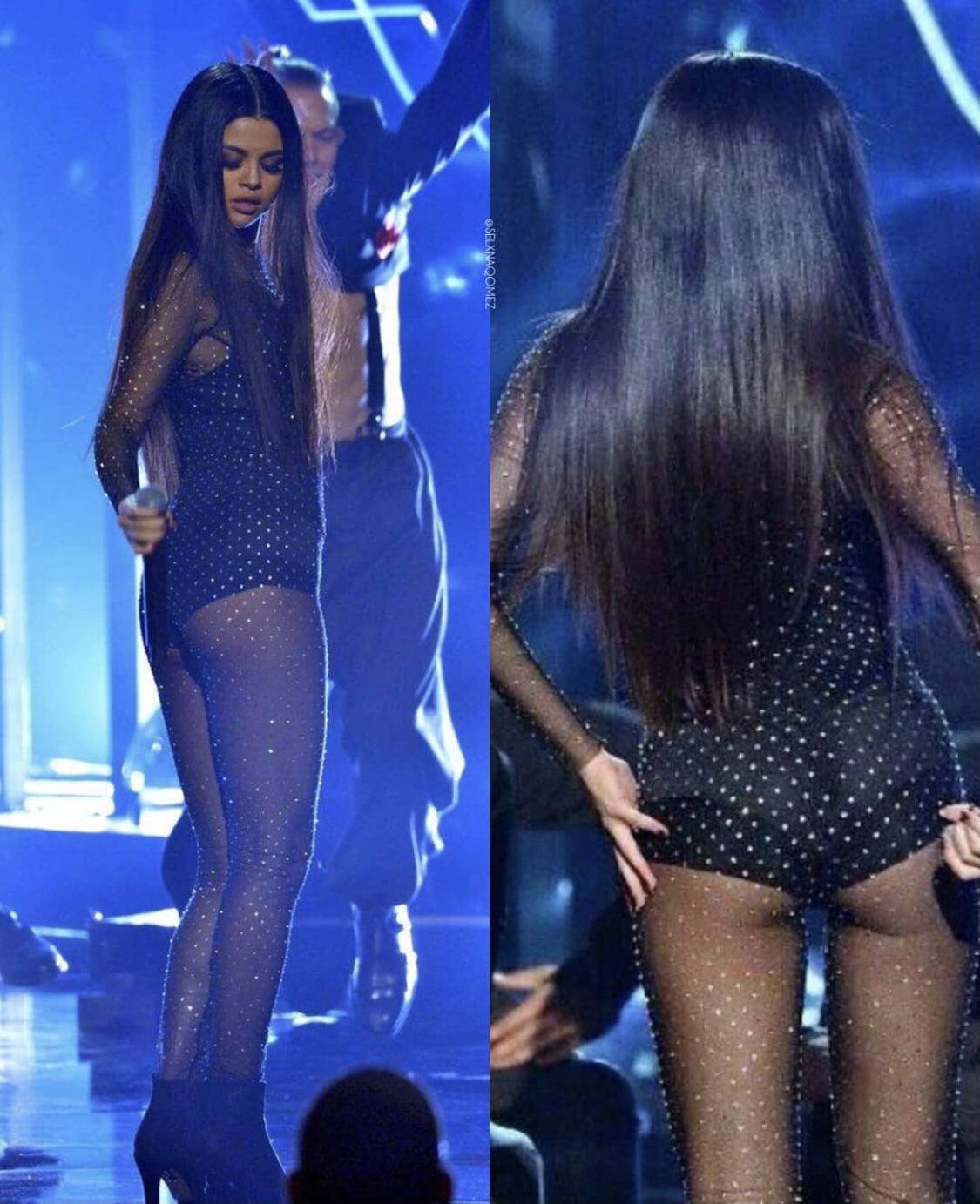 Cheeky bum bum! | Scrolller