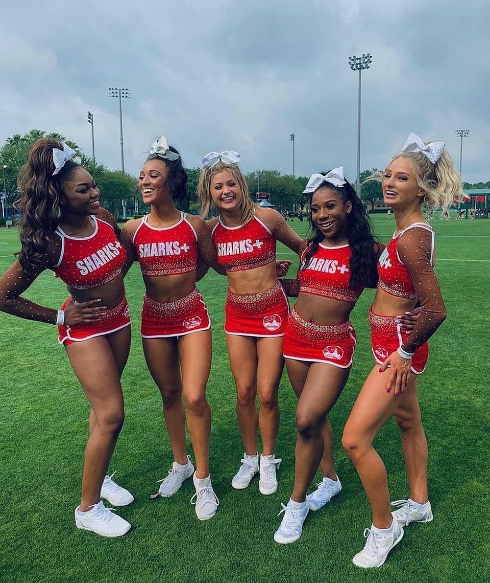 Cheerleaders | Scrolller