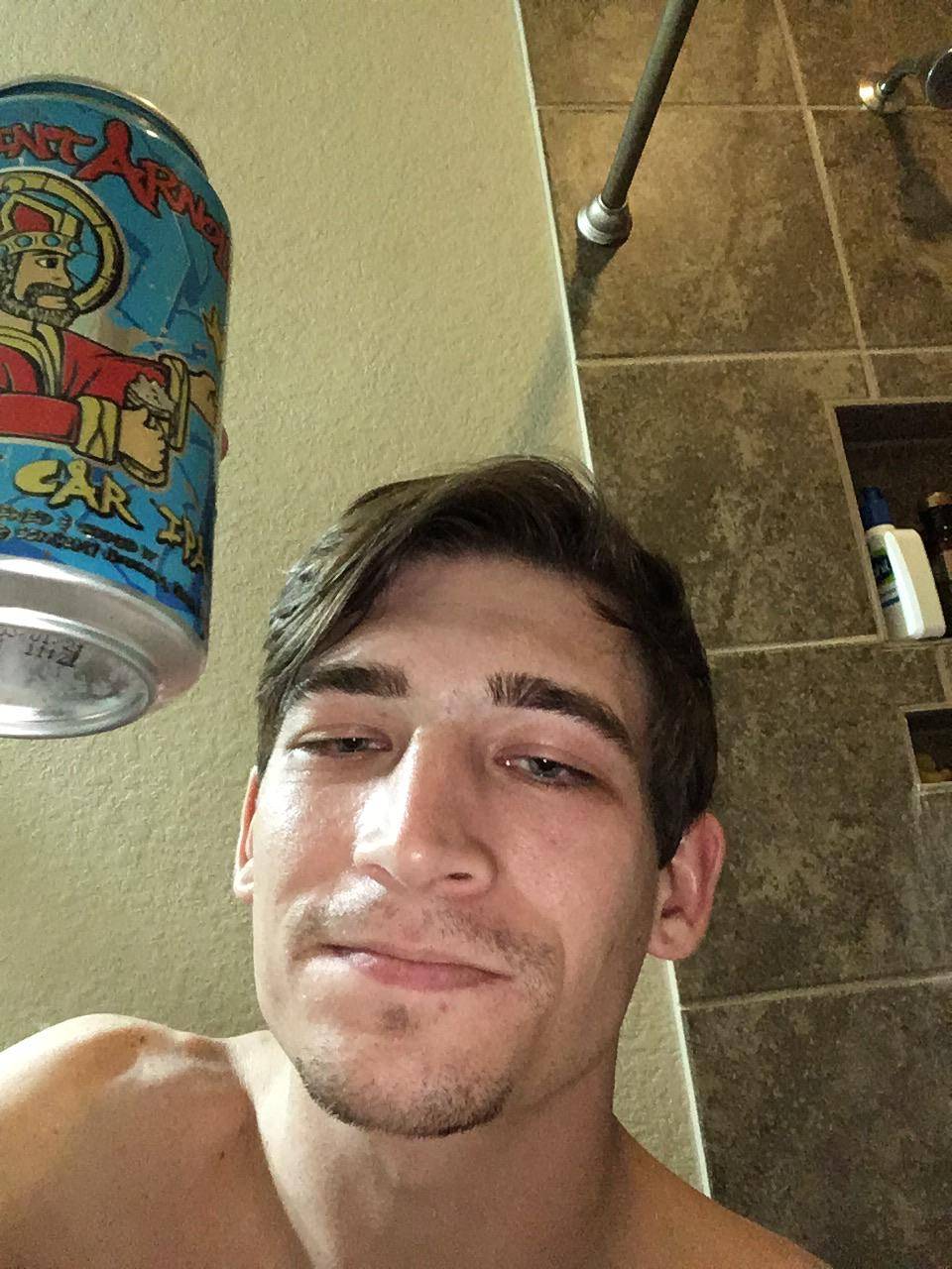 Cheers from the sad man’s throne, you drunk beautiful bastards! | Scrolller