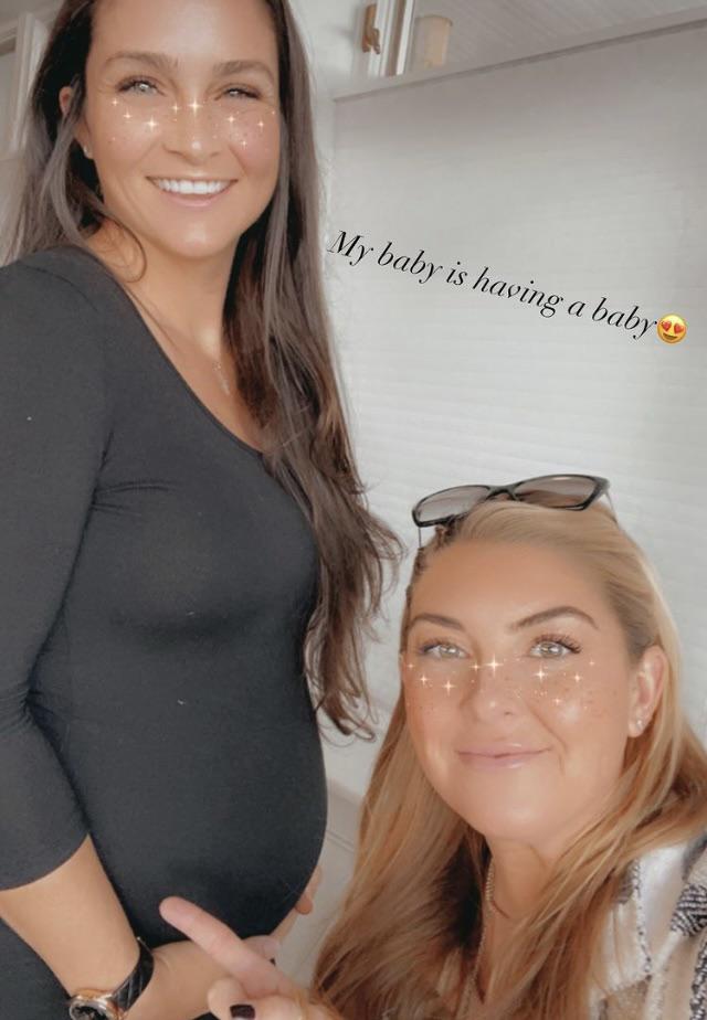 Chelsea’s bump is growing! So cute! | Scrolller