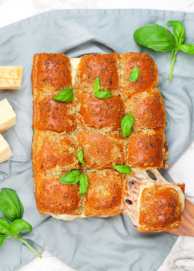 Chicken Parmesan Sliders! | Scrolller