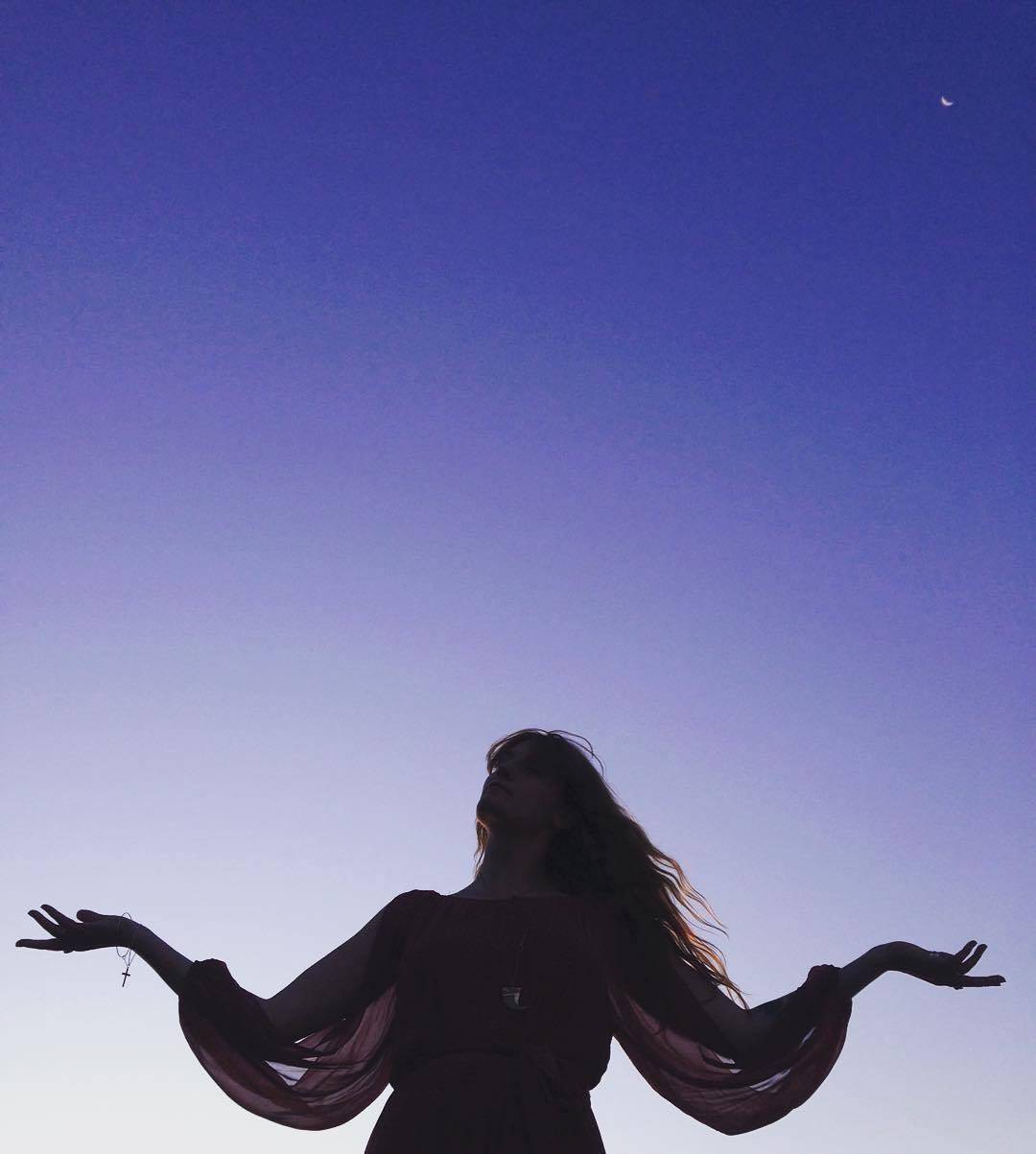 child of the moon 🌙 | Scrolller