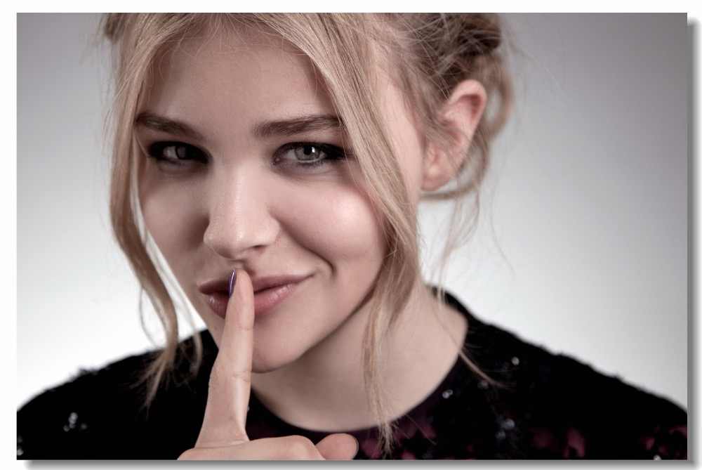 Chloe can keep a secret | Scrolller