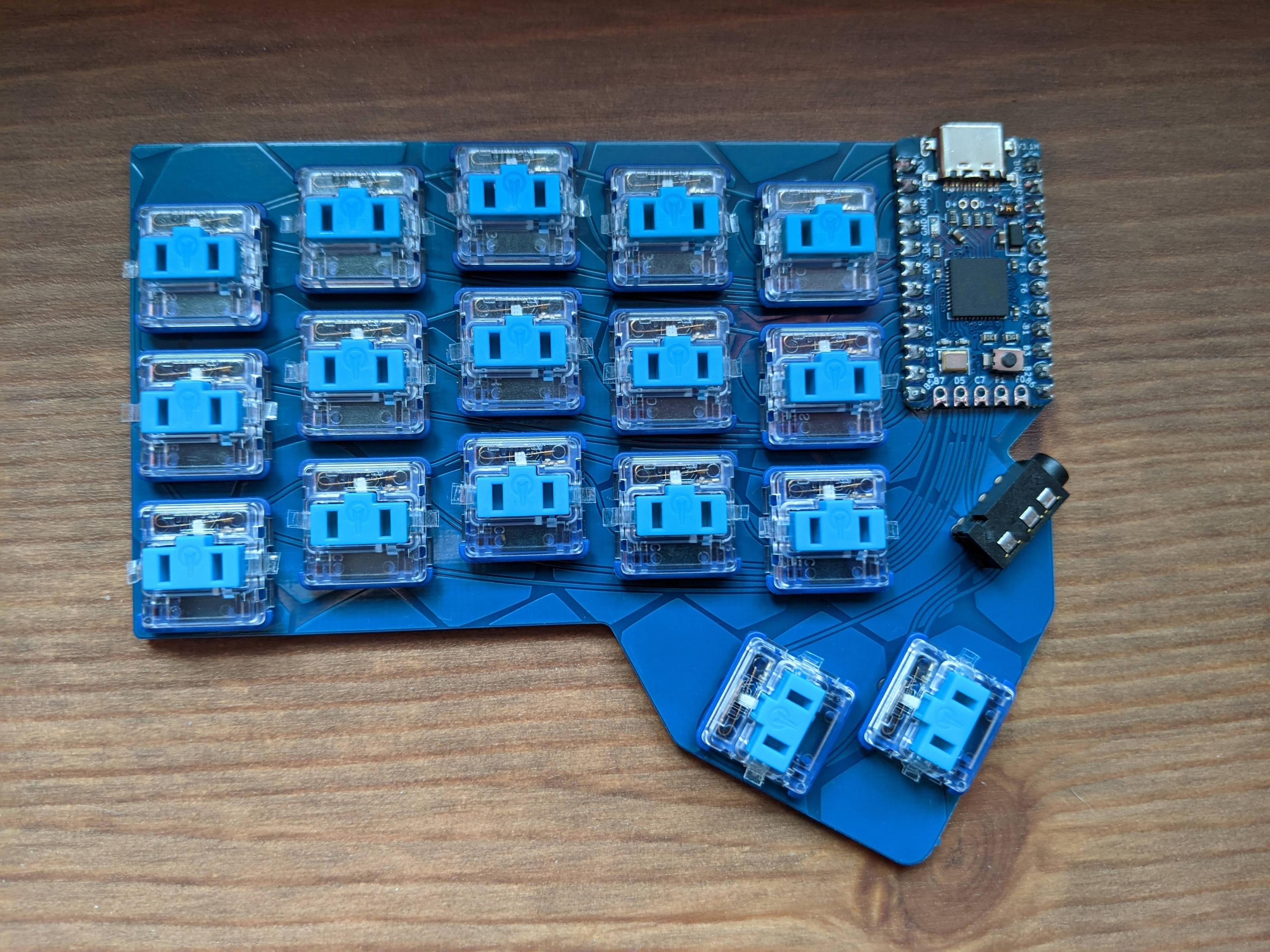 choc_ergo PCB | Scrolller