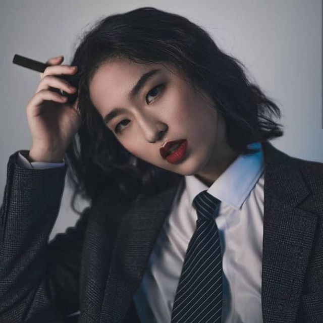 Black striped | Scrolller