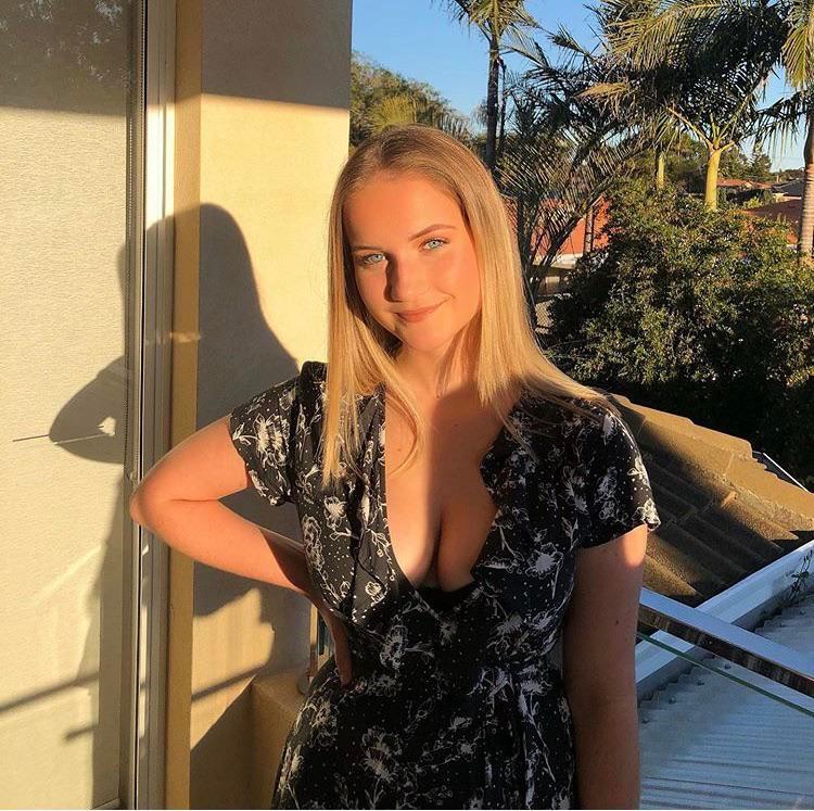 Classmate part 5 | Scrolller