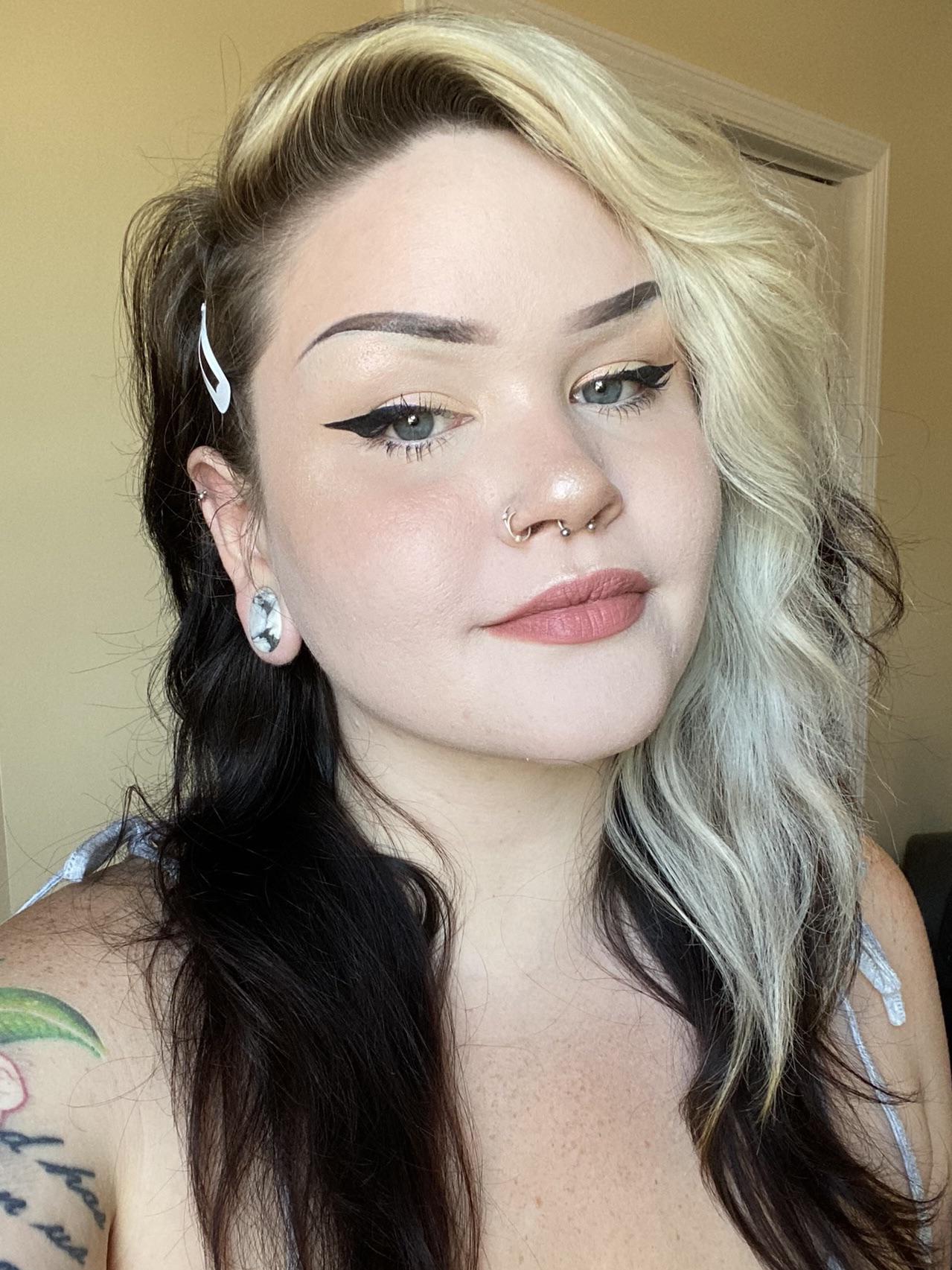 Clean lil eye look | Scrolller