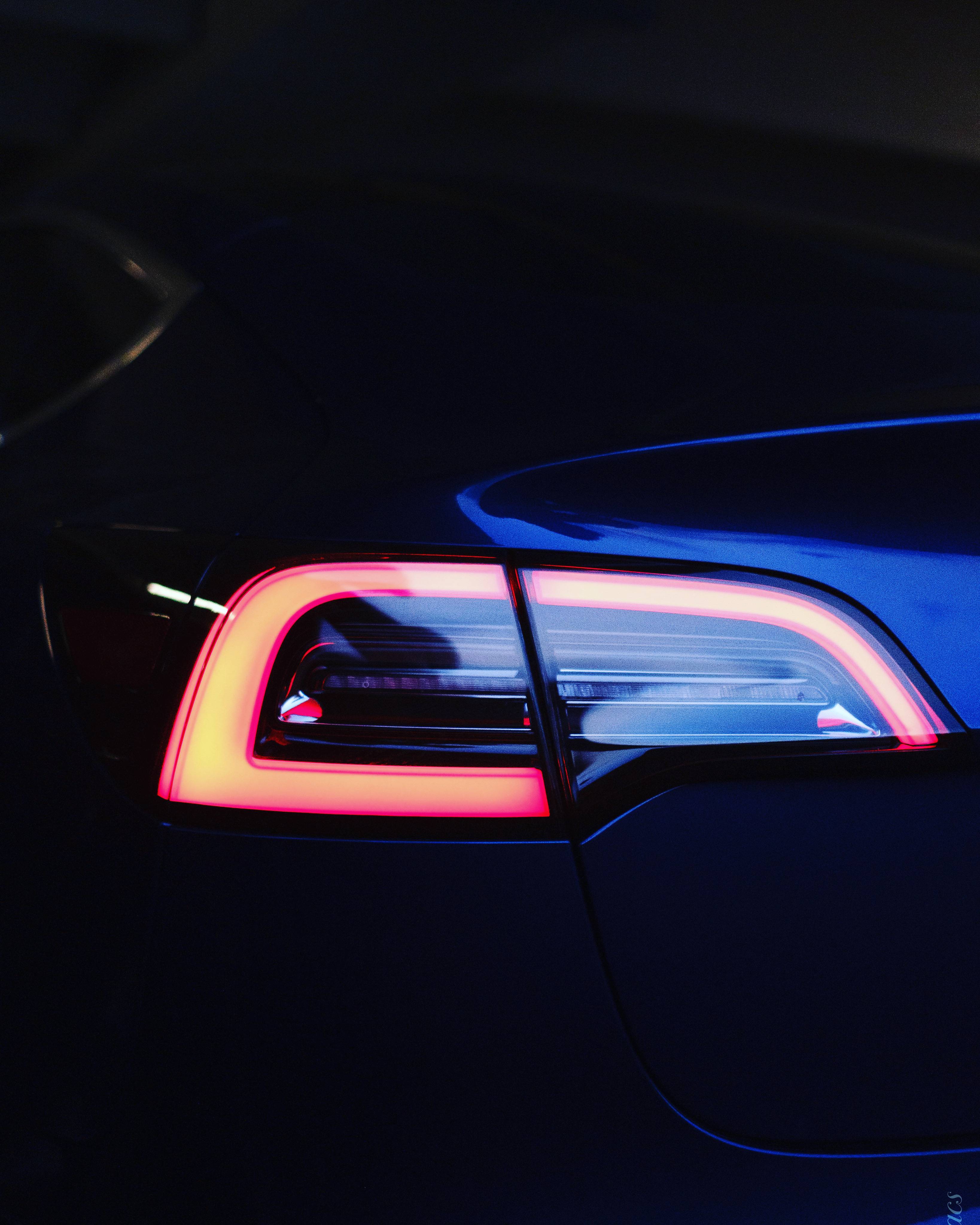 Clean lines | Scrolller