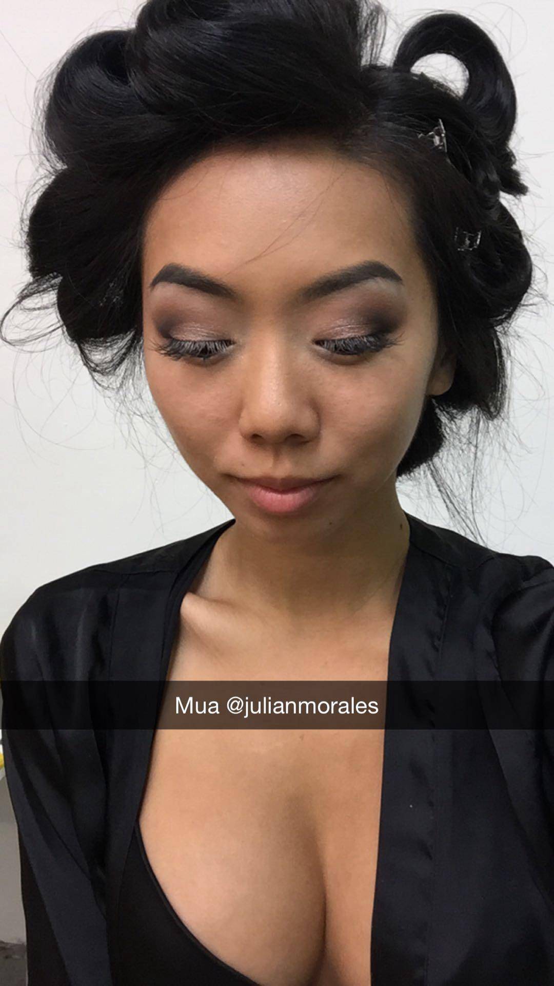 cleavage | Scrolller