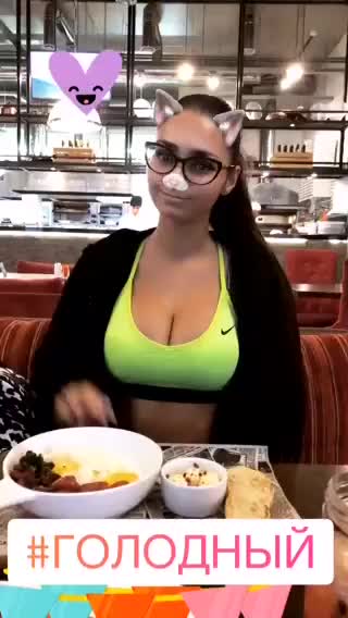 Cleave dinner (GIF) | Scrolller