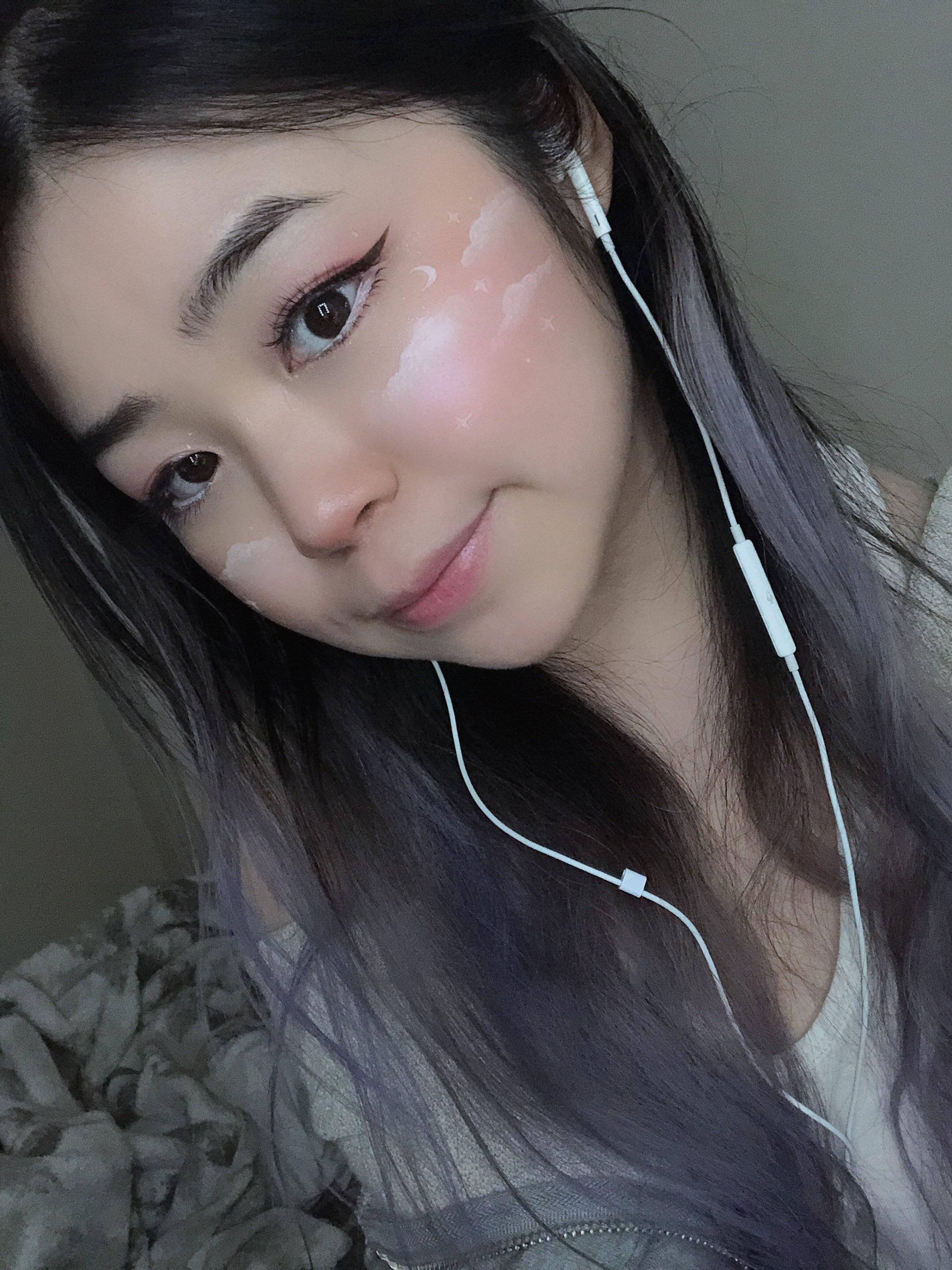 Cloud makeup ☁️ [Over 18] | Scrolller