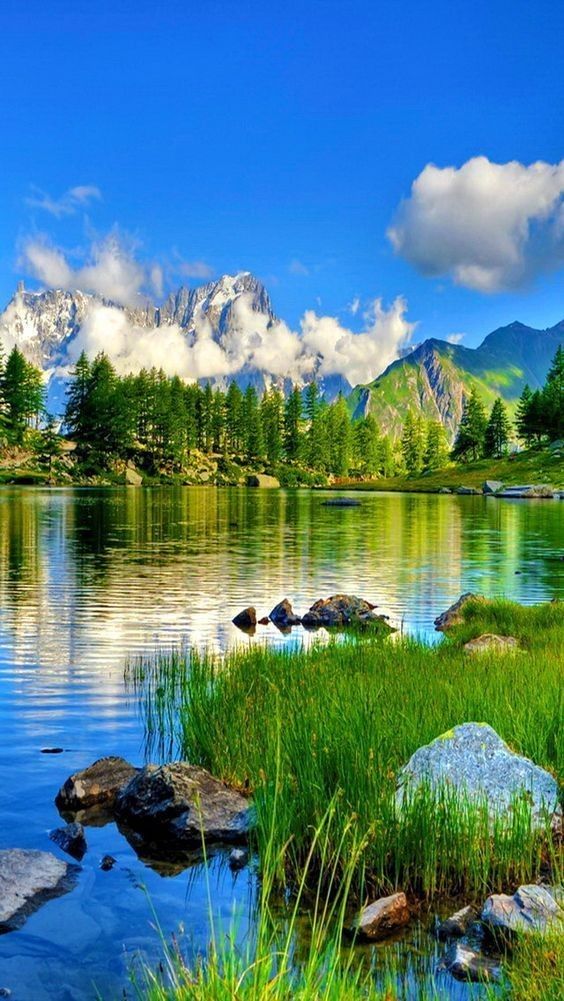 Cloudy beautiful mountain | Scrolller